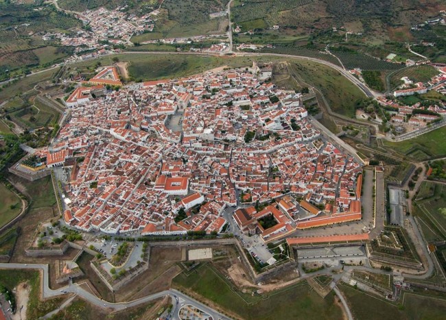 Cidade de Elvas dentro de Muralhas - Tudobem-Alentejo Cidade de Elvas dentro de Muralhas - Tudobem-Alentejo